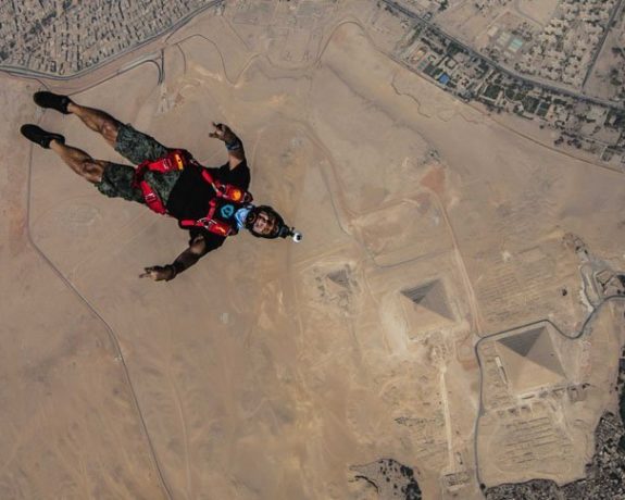 Paragliding Egypt – Pyramids of Giza | Book Online