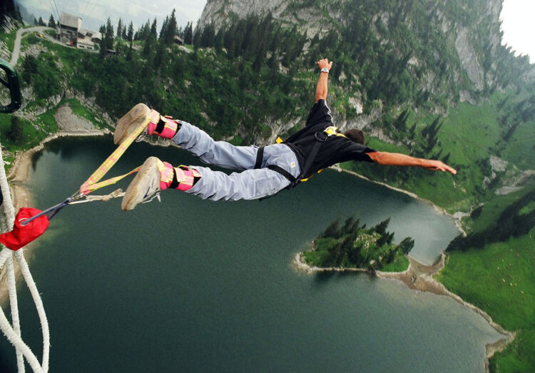 Skydiving Egypt - Over the Pyramids | Skydive Cairo